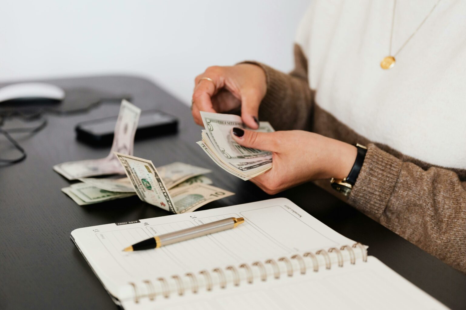 Fansly Fees Explained: How Much Does Fansly Take from Creators?